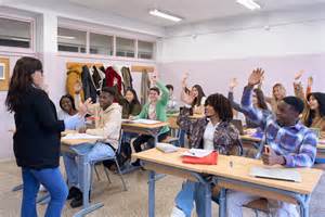 Eerste Maand Van Dit Schooljaar Vallen Er Al Massaal Lessen Uit Op Middelbare Scholen