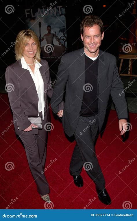 Greg Kinnear Wife