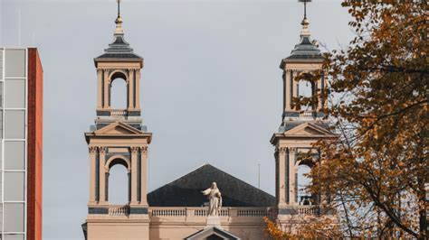 Carmelo Anthonys Girlfriend A Look Into His Personal Life Oli And Alex