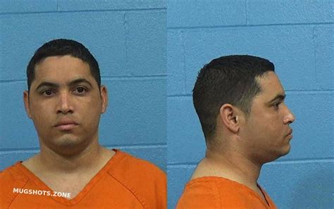 Corrales Correa Efrain 02 05 2023 Williamson County Mugshots Zone