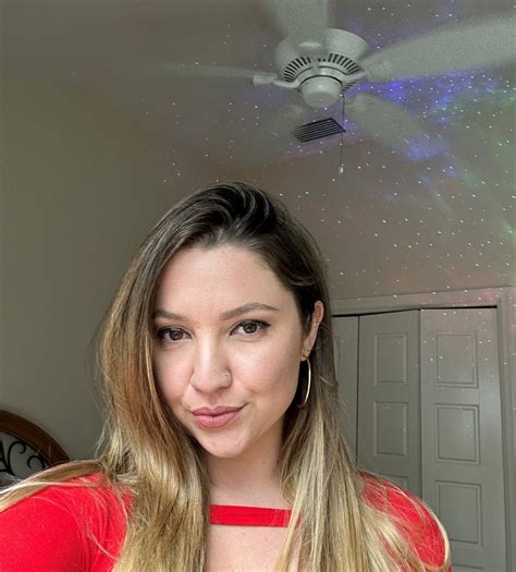 Face Of A Girl Whos Enjoying Her Alone Time 🥰 Sexy