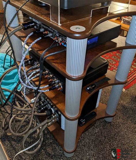 Solid Tech Radius Solo 4 Audio Rack System Photo 2736395 Canuck