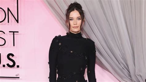 Who Is John Travoltas Daughter Ella Bleu Meet The Rising Star Walking