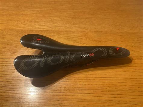 超軽量！プロロゴ（prologo） C One 30 フルカーボン サドル By メルカリ