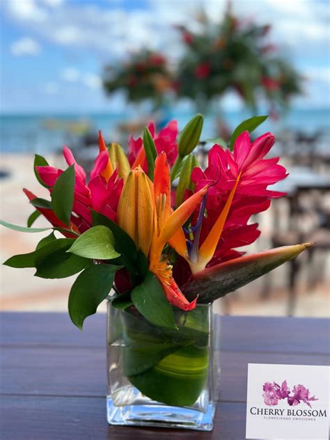 Cbc814 Tropical Bouquet Centerpiece Luau Wedding Reception Tropical