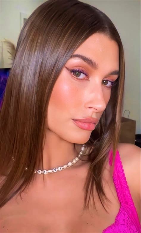 Hailey Bieber Makeup