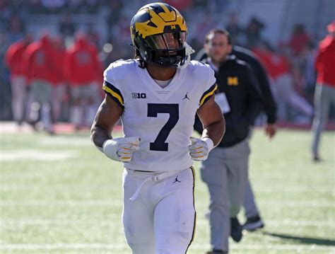 Donovan Edwards With 2 Long Td Runs As Michigan Ravages Ohio State