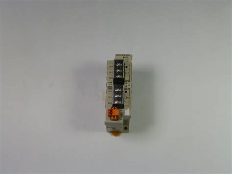 Omron Cs1w Rpt01 Repeater Module Chassis Mount Used Industrial