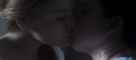 Nude Video Celebs Devrim Lingnau Nude Carmilla 2019