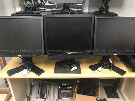 Dell Monitor P170st Lot Of 3 Govdeals