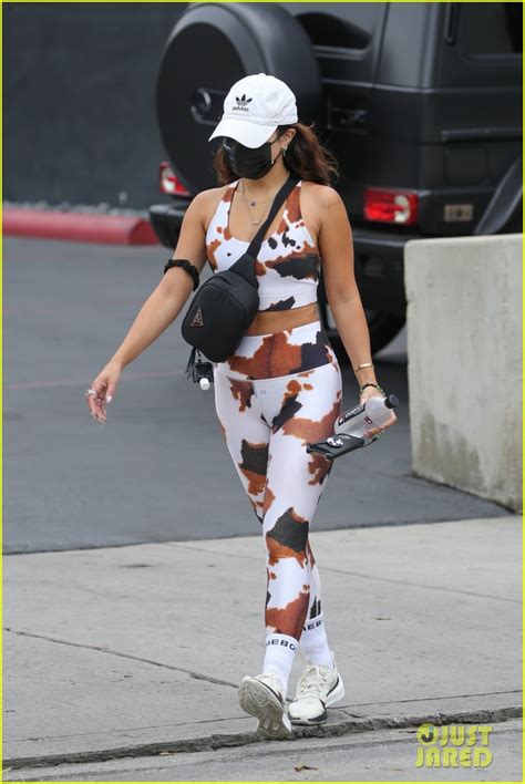 Vanessa Hudgens Showed Up To A Few Fitness Classes In The Cutest