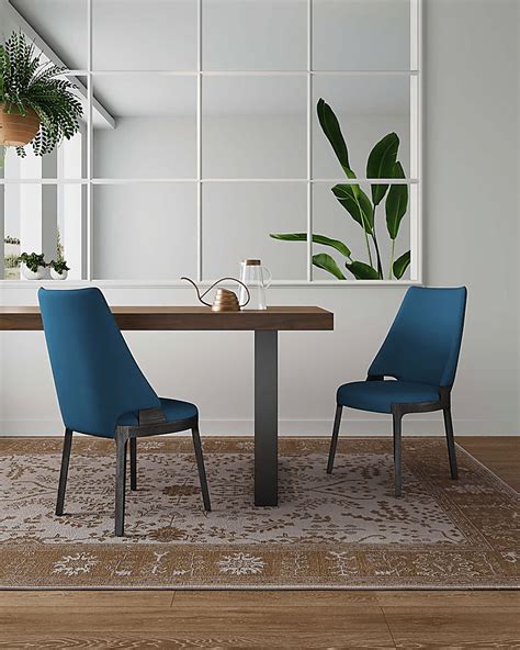 Kingery Blue Velvet Plush Dining Chair Set Of 2 Rooms To Go