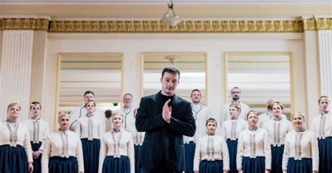 „kolektīvs” Un Dziesmu Svētki Pasaka Ar Laimīgām Beigām Kino Raksti