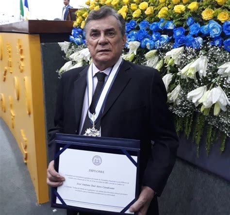 Câmara De Paraíso Homenageia Político E Empresário Da Comunicação Totó