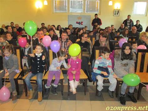 Ozonpress Božić Bata Posetio Novu Srbiju Ozonpress