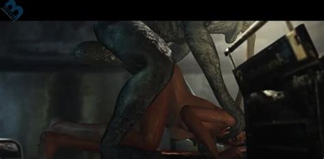 大鸡巴再生者袭击生化危机游戏女主角艾达 王的阴部