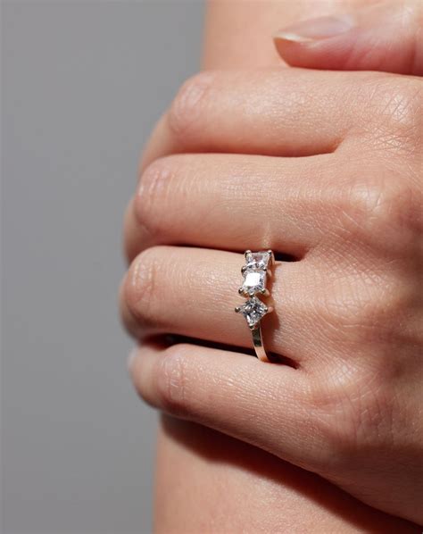 Imogen Ring 14ct Yellow Gold Meadowlark Jewellery