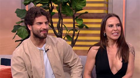 Kate Del Castillo Vivirá Un Tórrido Romance Con Maxi Iglesias En Su Nueva Serie Volver A Caer