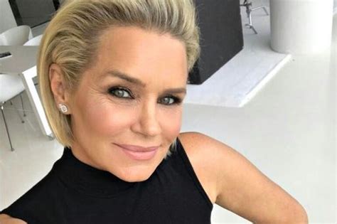 Yolanda Hadid Net Worth Age Career Social Media Relationships