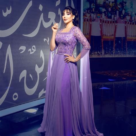 أسلوب النجمات في رمضان الأزرق والبنفسجي يسحران الأنظار مجلة هي