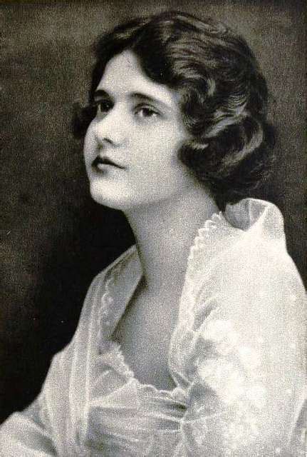 Constance Binney Publicity Photo Of Constance Binney From Cosmopolitan