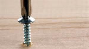 Un Simple Tornillo Basta El Invento Con El Que Dejarás De Escuchar A Tus Vecinos En Casa