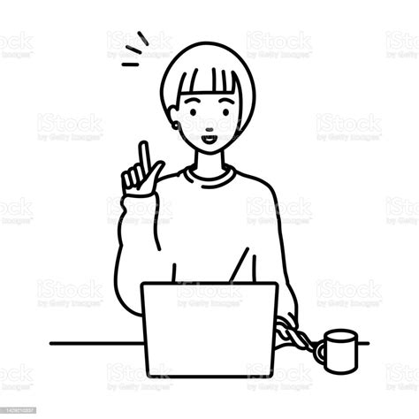 랩톱 컴퓨터를 사용하여 캐주얼 한 스타일의 여성은 머그잔으로 책상에서 손 짓을 가리키는 아이디어를 얻는 아이디어를 얻었습니다 가리키기에 대한 스톡 벡터 아트 및 기타 이미지