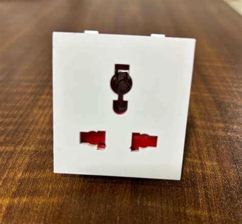 12 Amp Polycarbonate Multi Socket With Shutter 13a 2m Se 203 White At