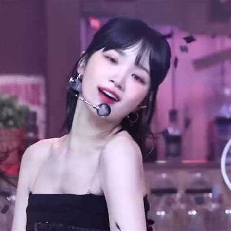 52 ️‍🔥 On Twitter 🖤🩷