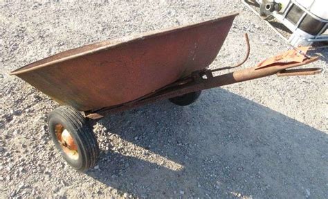 Garden Tractor Dump Trailer Good Albrecht Auction Service