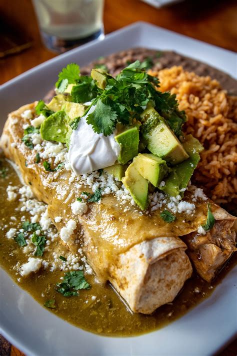 Chili Verde Burrito Recipe Your New Favorite Comfort Food Nummy Recipes