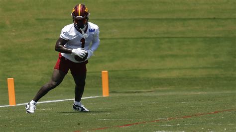 Deebo Samuel Showed Up To Commanders Camp Looking Thick