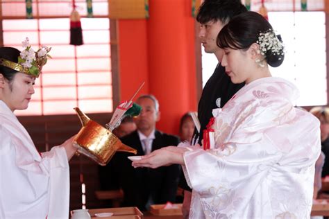 日本ならではの結びの契り、「神前式」と「仏前式」の違い 【公式】平安神宮会館 京都の結婚式場・ウエディング