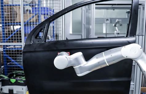 Why Do Adaptive Robots Excel At Material Abrasion Flexiv