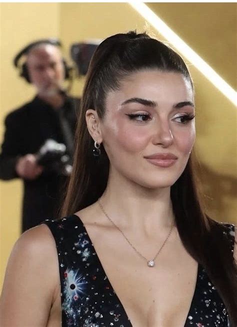 Hande Erçel Joy Awards 2025 Için 92 Fikir Zuhair Murad Kadın Kızlar
