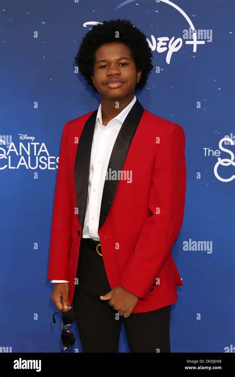 Los Angeles Nov 6 Devin Bright At The Santa Clauses Premiere