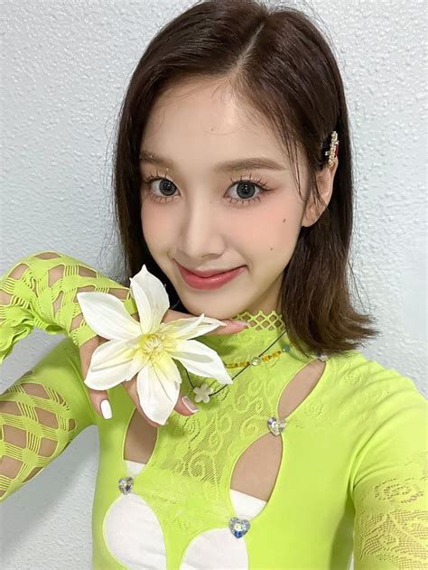 082322 🐶 J Kpop Kpop Fashion Kpop Girl Groups