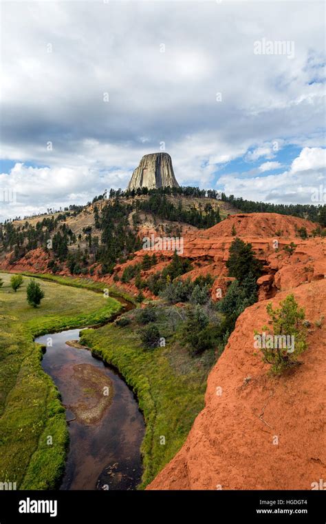 Wy02251 00 Wyoming The Red Beds And Belle Fourche River In Devils