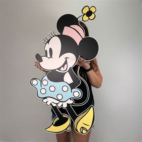 Foam Board Vintage Minnie Mouse Party Prop Character Cutout Party Standee Sports Wall