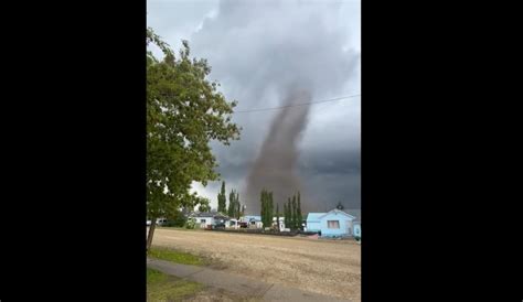 5 Tornadoes Touched Down In Central Alberta Monday Environment Canada