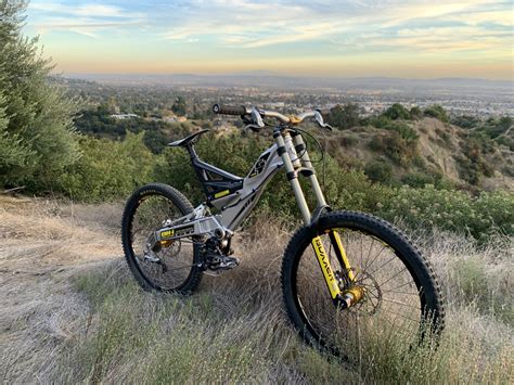 2007 Gt Dhi Iraitzts Bike Check Vital Mtb