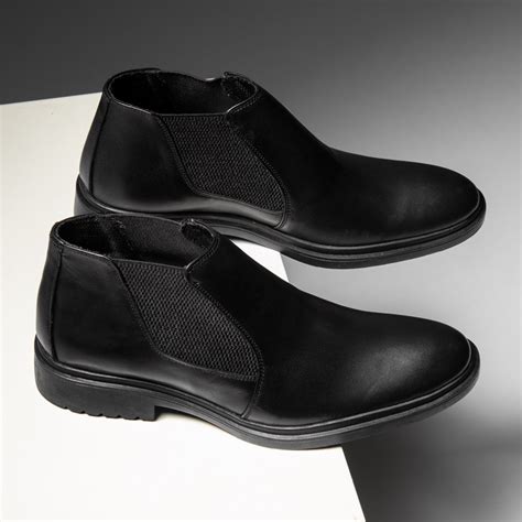 حذاء جلد طبيعي