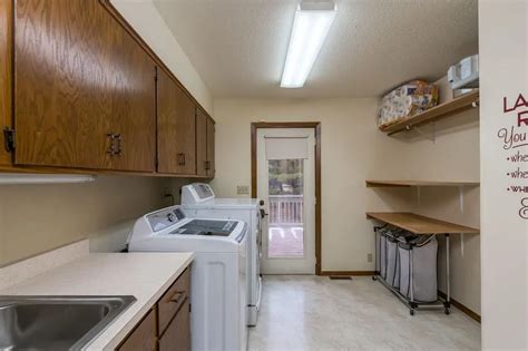 51671 Lor Ray Dr Belgrade Mn 56003 ®