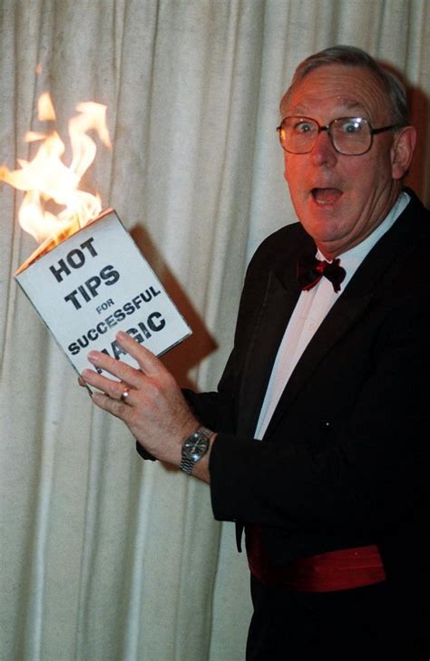 Tributes Flow After Veteran Townsville Actor Iain Mcdougall With ‘big Heart Dies At 83 The