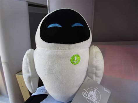 New Wall E Eve Plush With Vegetation 8 Tall Head Turns Hard To Find New