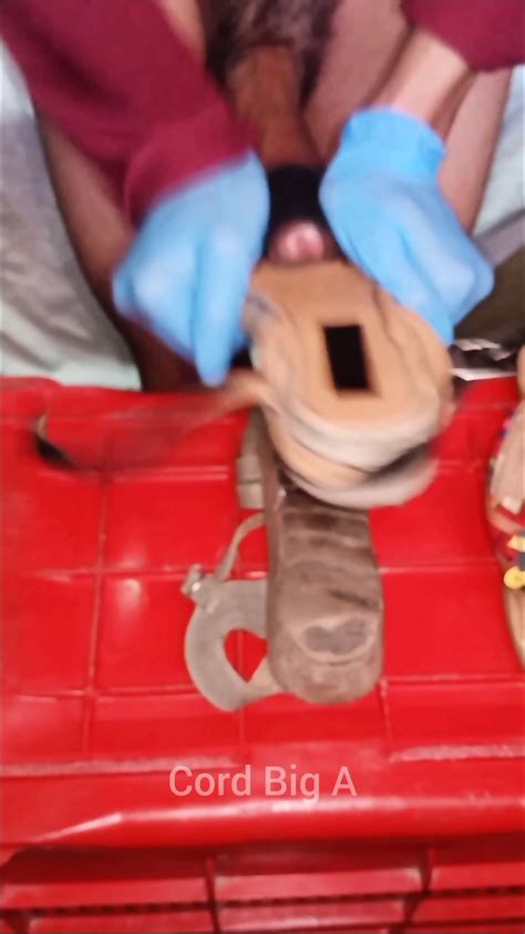 Masturbador Casero Con Sandalias De Mi Hermana