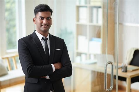 Premium Photo Smiling Confident Indian Entrepreneur