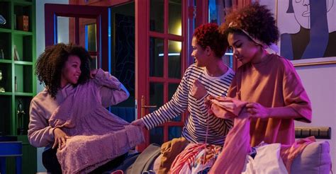 How To Host A Clothing Swap Party Have Fun Help The Planet