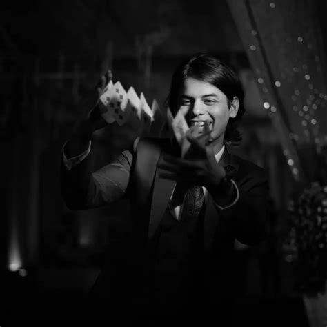 Book Hire Ritvik Magician Mentalist From Mumbai Maharashtra For