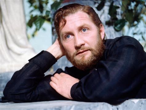 Roy Dotrice